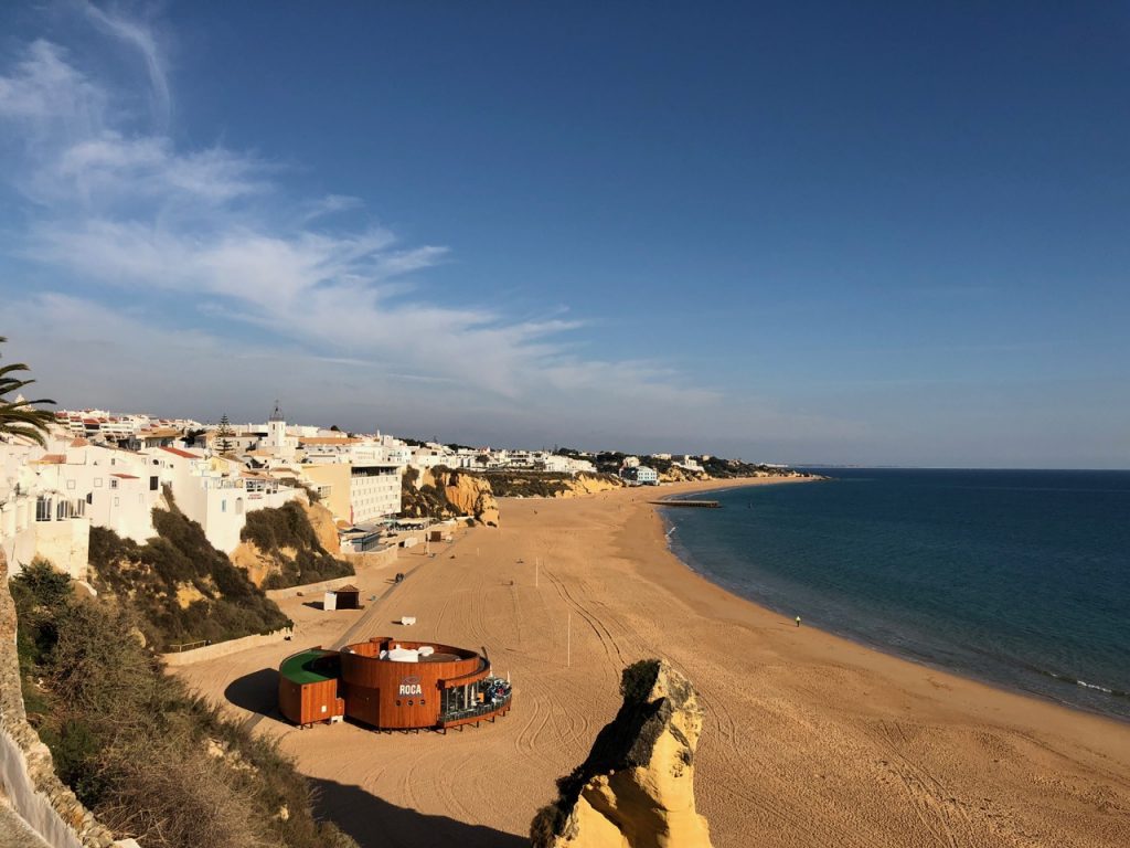 Onde ficar em Albufeira: dicas de hospedagem e diversão no Algarve