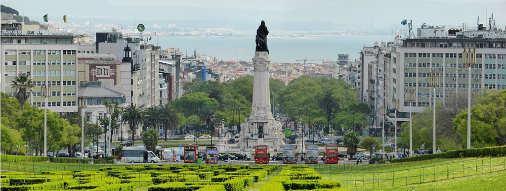 Praça_do_Marquês_de_Pombal_(Lisboa) - PlanetaEuropa.com
